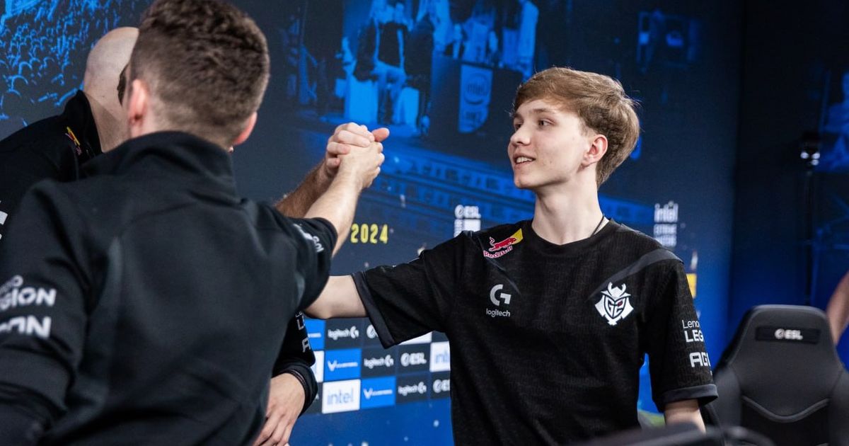 M0NESY получил третью в карьере медаль MVP от HLTV.org на BLAST Premier: Fall Final 2024