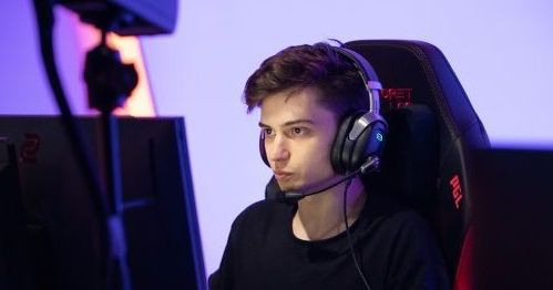 RAMZES666 ответил на пост NAVI о Fishman тремя эмодзи клоуна