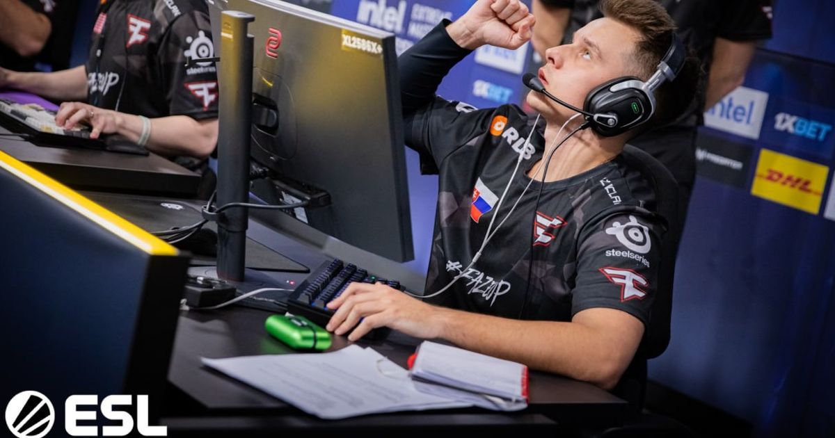 FaZe Clan встретится с MIBR в матче за выход в третью групповую стадию ...