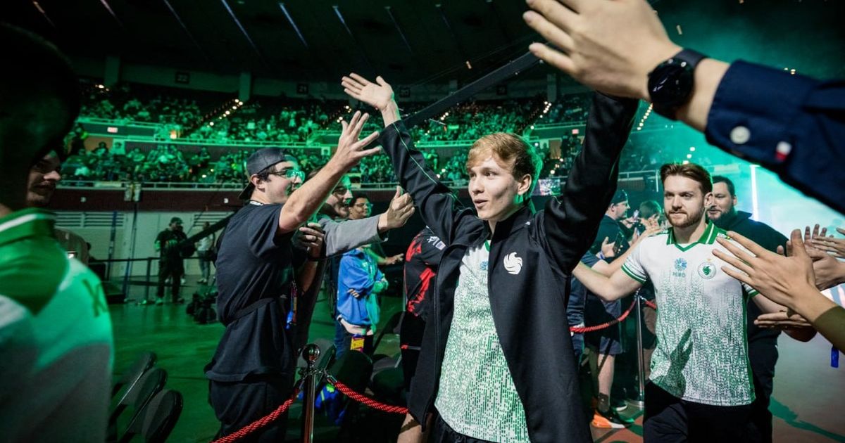 M0NESY поделился мнением о Falcons по итогам Esports World Cup 2025
