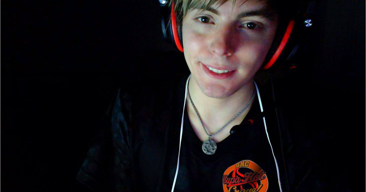 lastshadow9 больше не тренирует Supa Hot Crew