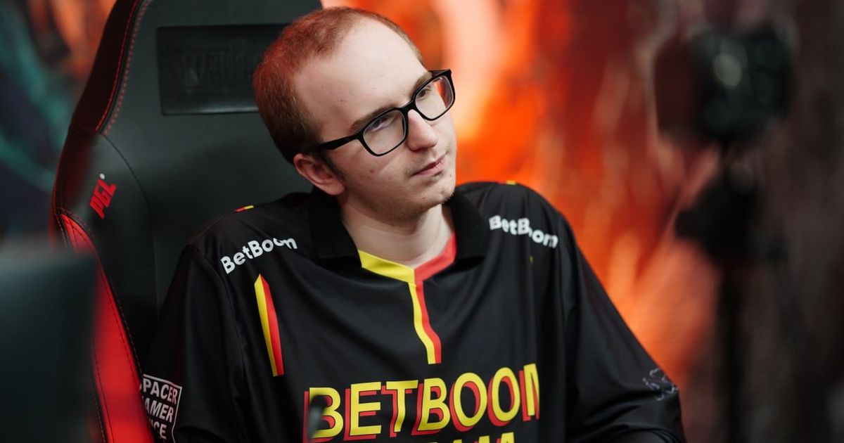 Save- набрал 14 тыс. MMR в матчмейкинге Dota 2