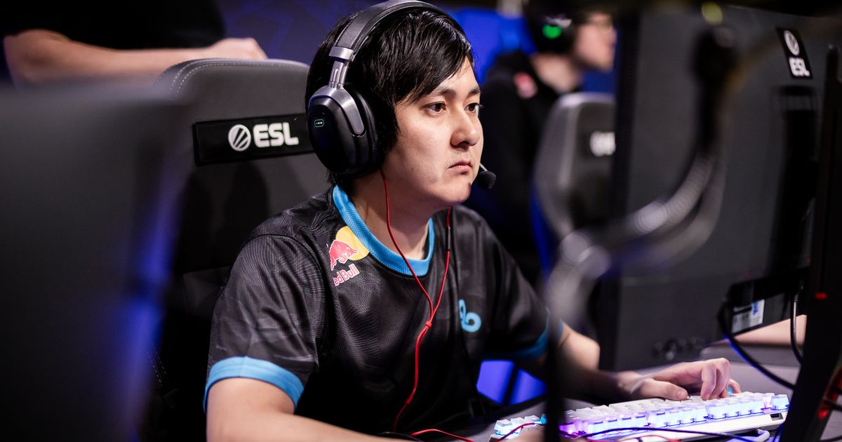 HObbit рассказал о своих переживаниях в период игры в Cloud9