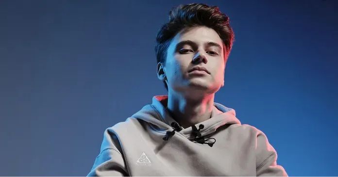 RAMZES666 о Nix: Санёк хорошо комментит. Но... очень много воздуха