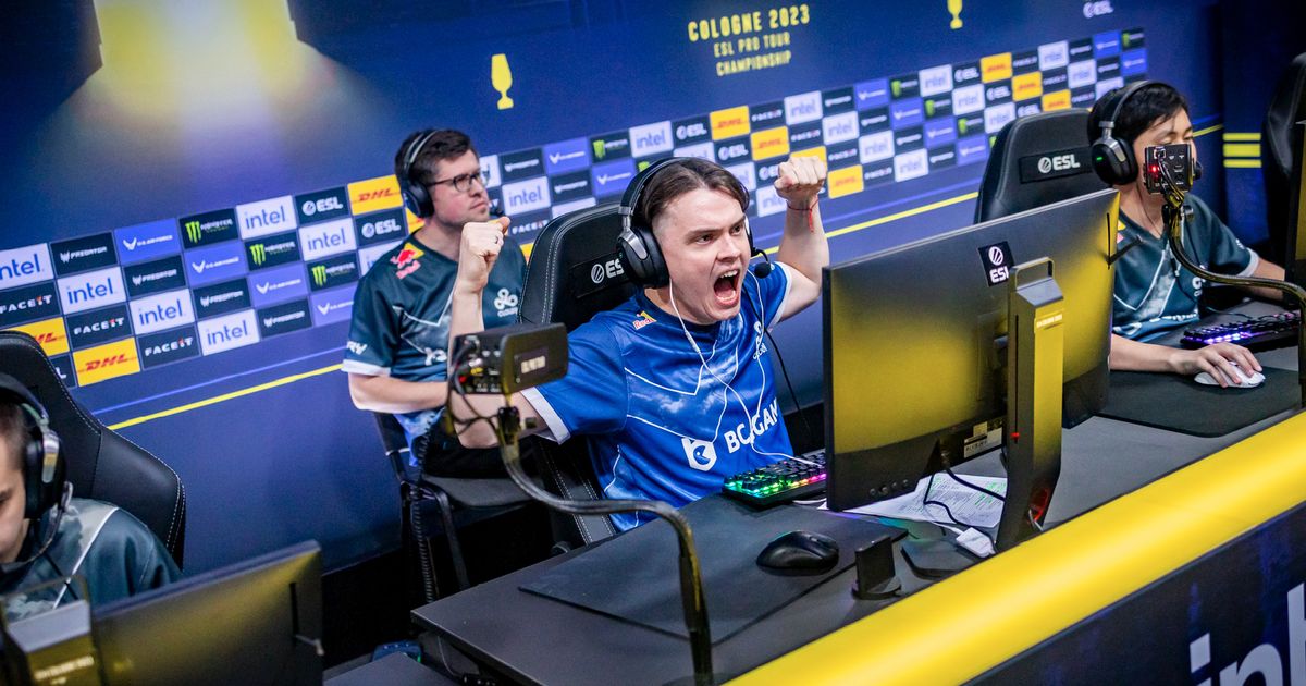 WorldEdit рассказал об игре с electroNic в Valorant