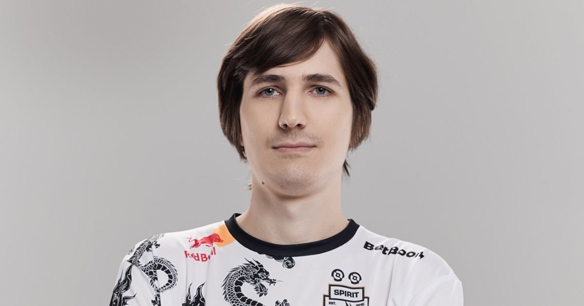 Illidan объяснил причину популярности Helm of the Dominator