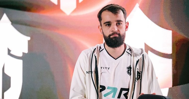Fishman оценил уровень игры Entity в матче с Gladiators на DPC 2023: S2