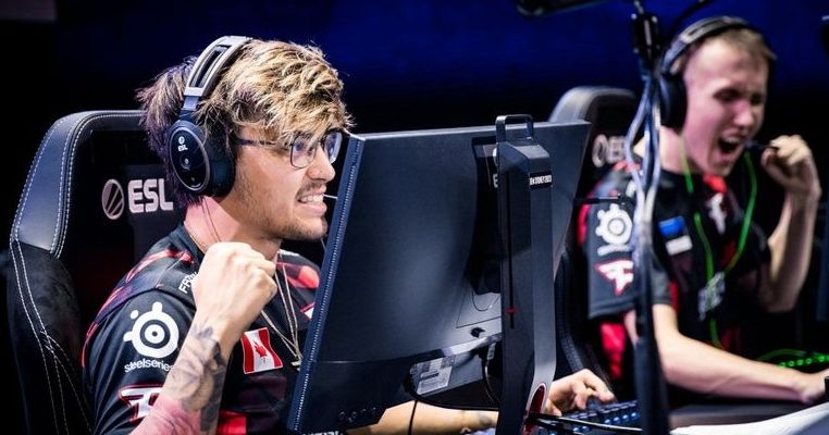 FaZe Clan победила Virtus.pro и стала чемпионом Thunderpick World Championship 2023