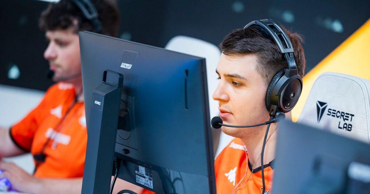 Virtus.pro сразится с Team 3DMAX в четвертом раунде групповой стадии FISSURE PLAYGROUND 2 — CS