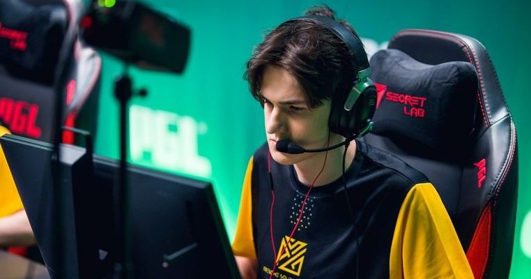 Pera Esports прошла на европейский RMR