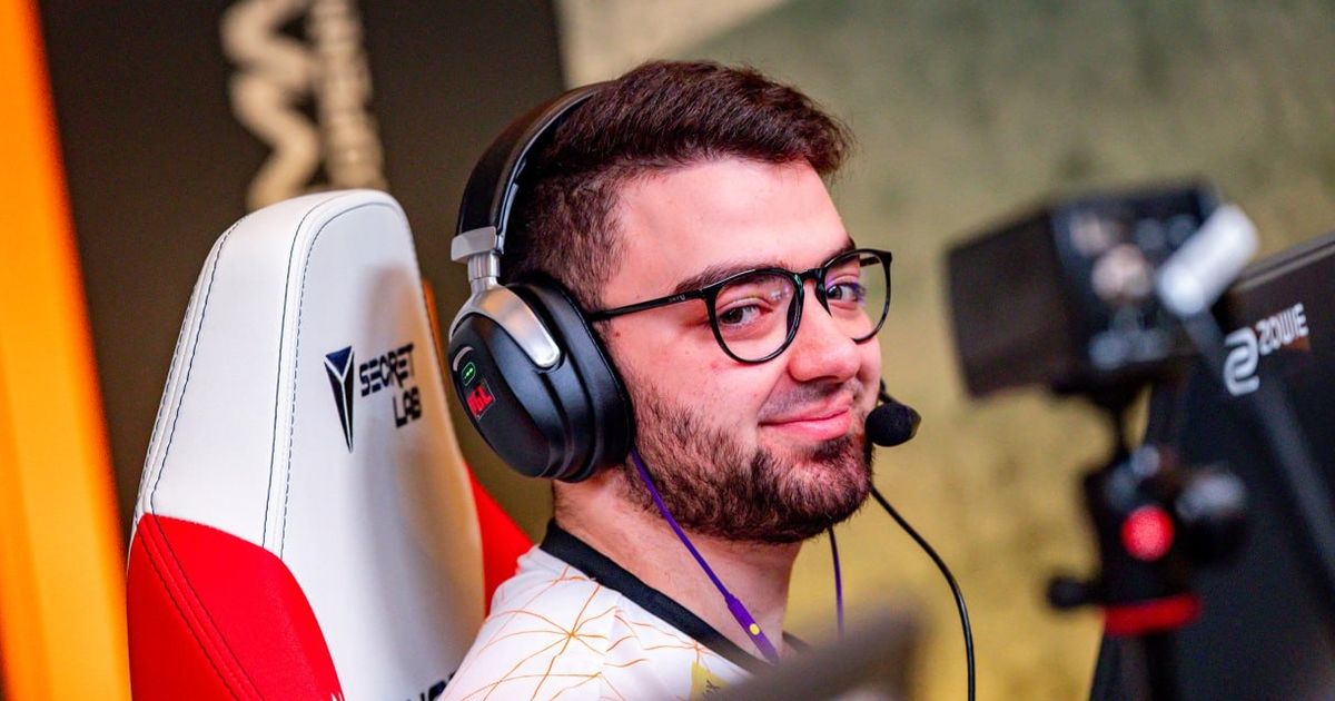 Virtus.pro добралась до места проведения IEM Dallas 2024