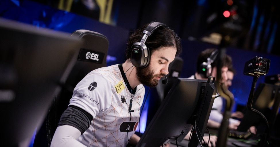 Virtus.pro выбила Team Falcons с s1mple из Thunderpick World Championship 2024
