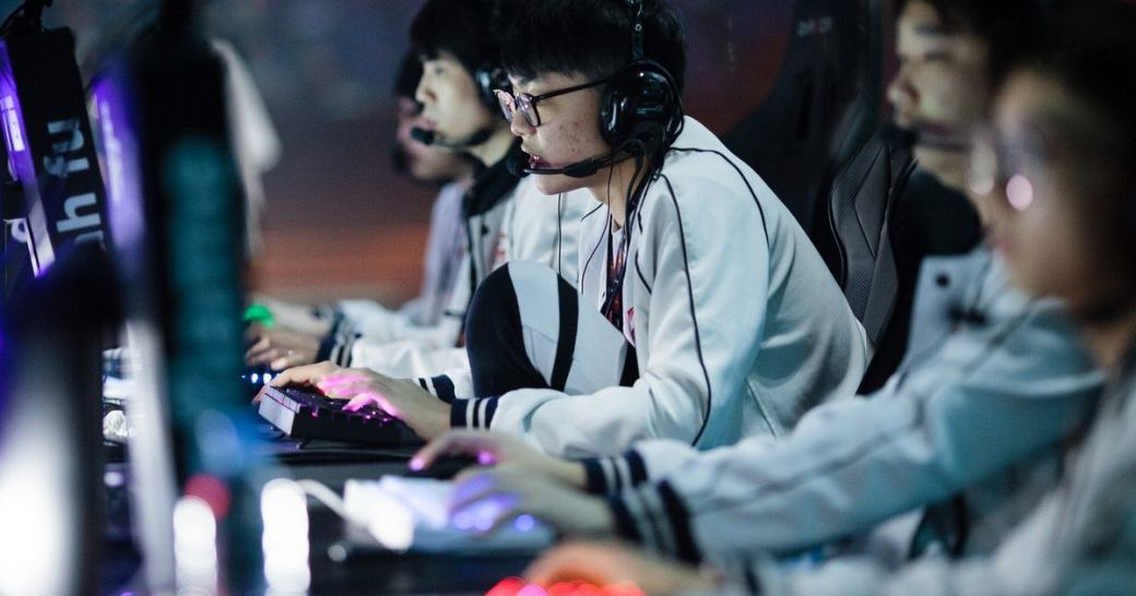 LGD.Forever Young и For The Dream прошли в закрытую квалификацию TI8