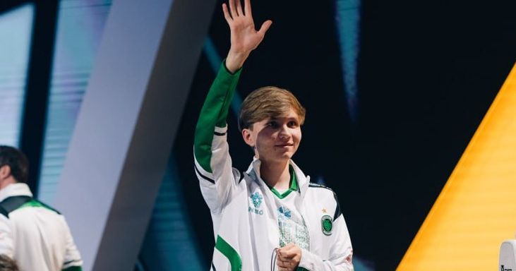 EmiliaQAQ выразил восхищение m0NESY
