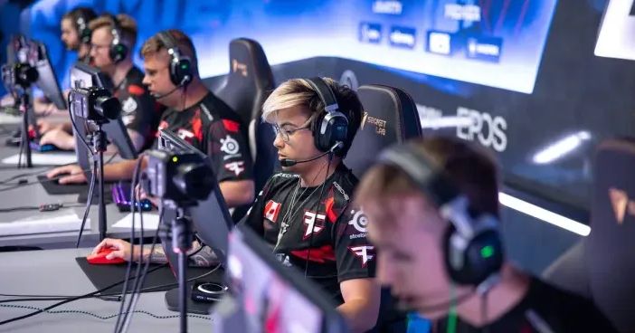 FaZe Clan начала выступление на BLAST Premier: Fall Final 2023 с победы