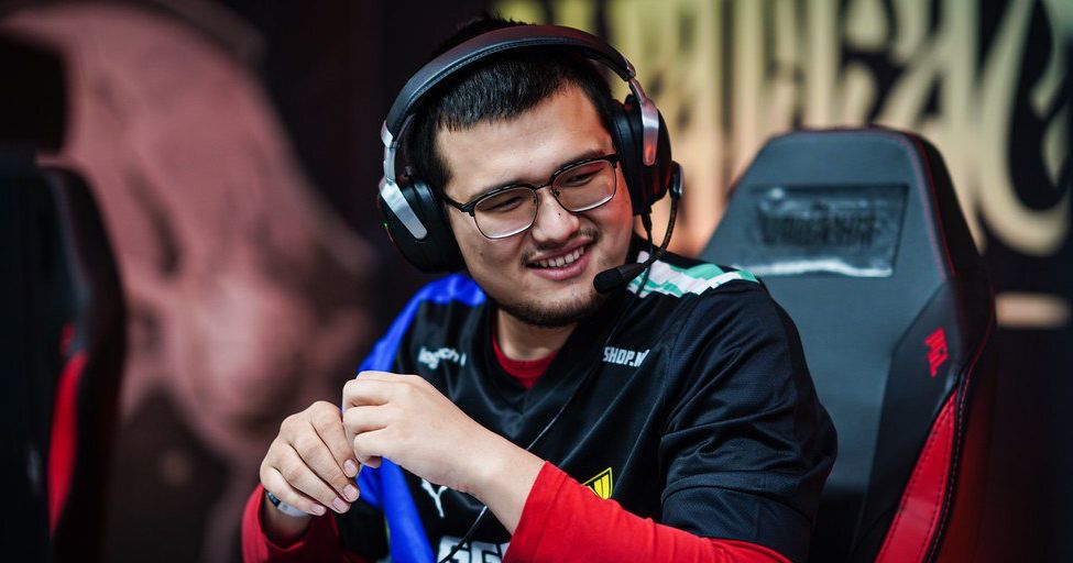 NAVI Junior победили AVULUS и прошли на ESL One Raleigh 2025