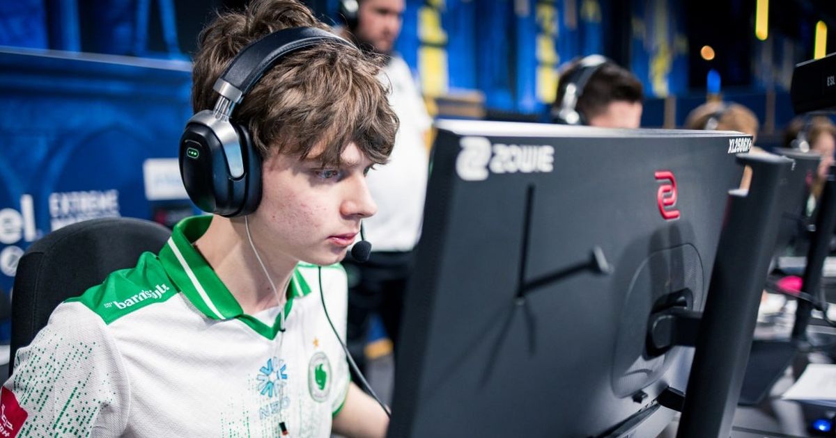 S1mple заявил, что kyousuke уже не смог превзойти donk в начале карьеры