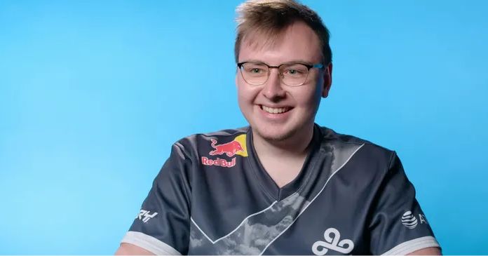 Ax1Le: Возникала мысль покинуть Gambit/Cloud9, но только в плохие времена, когда не была понятна ...