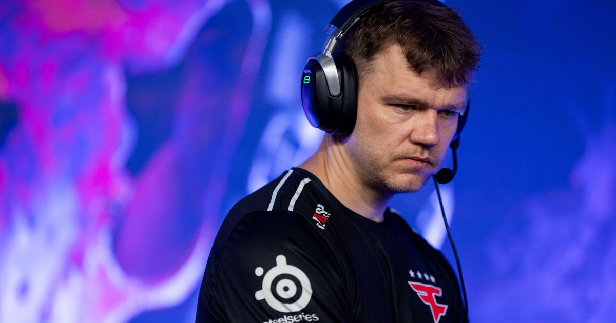 NEO уверен, что FaZe заслуженно прошла в плей-офф мейджора