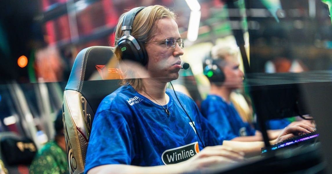 Topson запустил стрим по Dota 2 впервые за два года