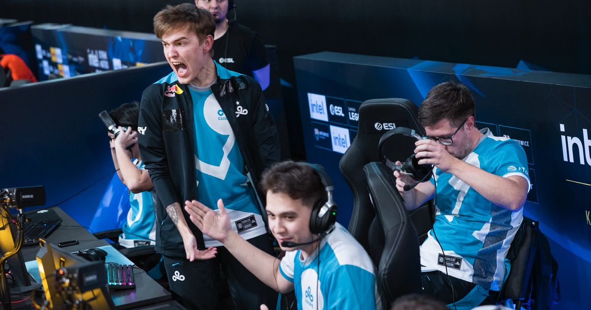 Kassad в шутку пообещал заплатить Cloud9 $2 тыс., если она обыграет Evil Geniuses на EPL S17 со ...