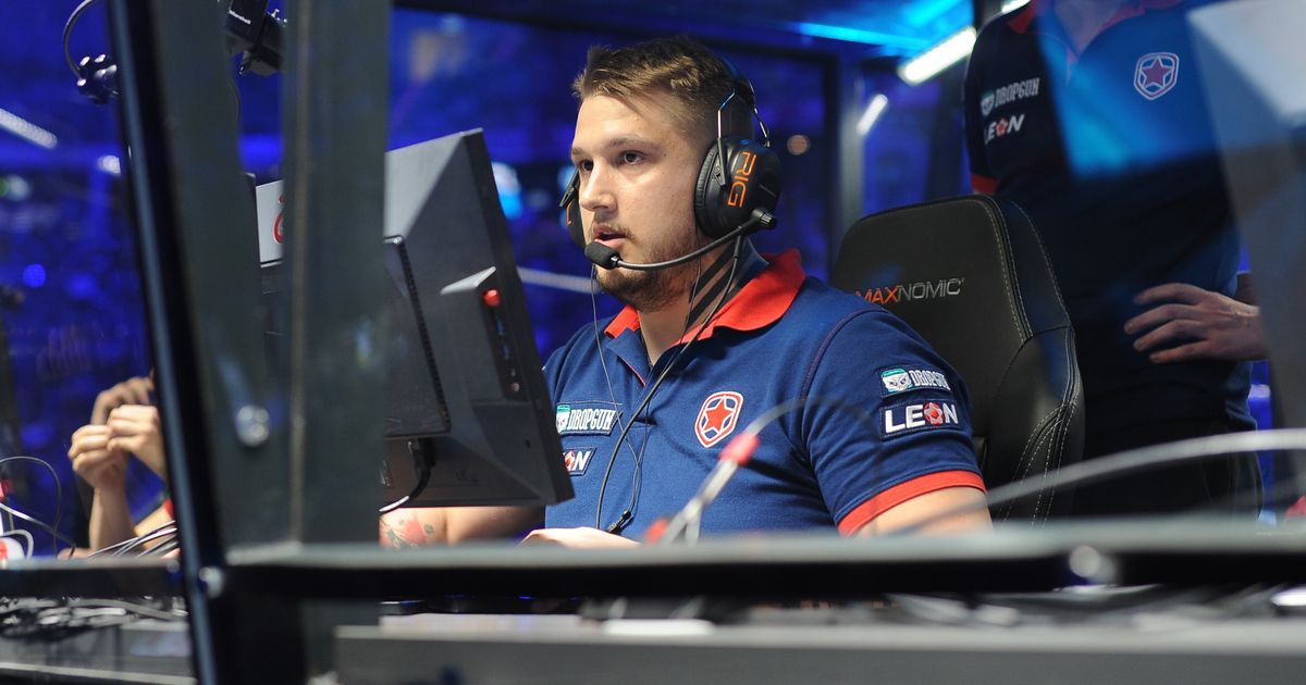 Zeus поиронизировал над инсайдами Dosia о скандалах в Gambit